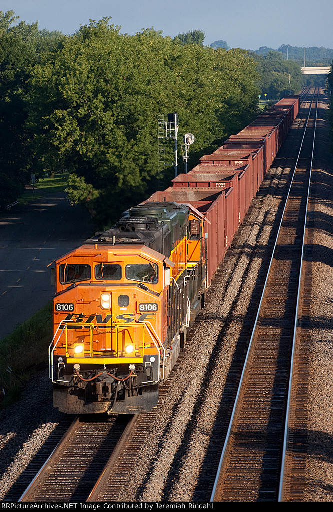 BNSF 8106